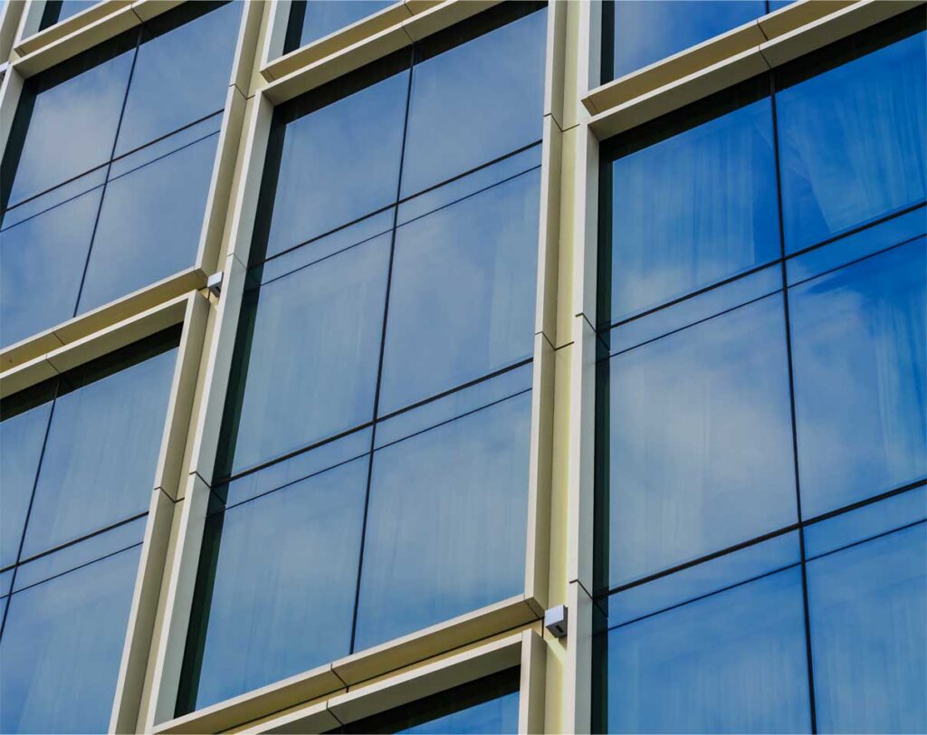 Top 3M Metallized Exterior S 15 - Window Tinting Dubai. Get Free Quote.